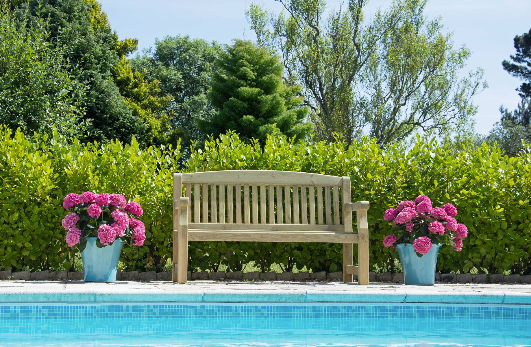 Sustainable Swedish Redwood Garden Bench - Sustainable Furniture