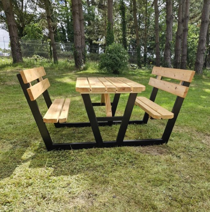 Swedish Redwood Steel Frame Walkthrough Picnic Bench - Sustainable ...